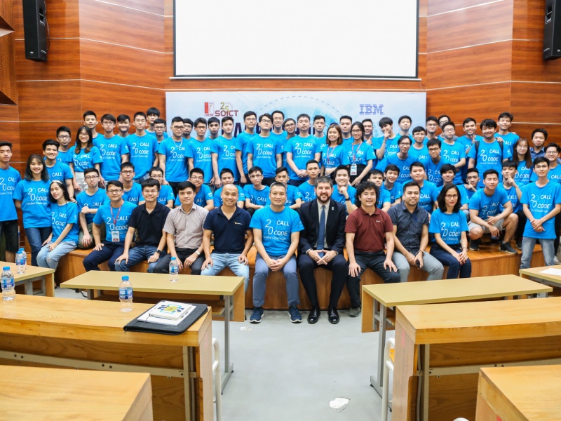Vinh danh 6 đội xuất sắc nhất trong cuộc thi SoICT-IBM Hackathon 2020